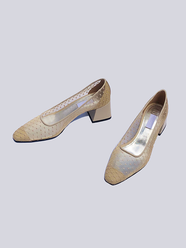 reseau lady pump – Suzanne Rae